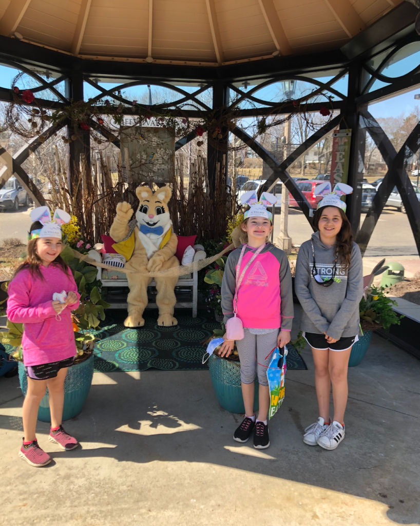 Celebrate Easter with FREE Easter Bunny and Petting Farm Visits (March ...