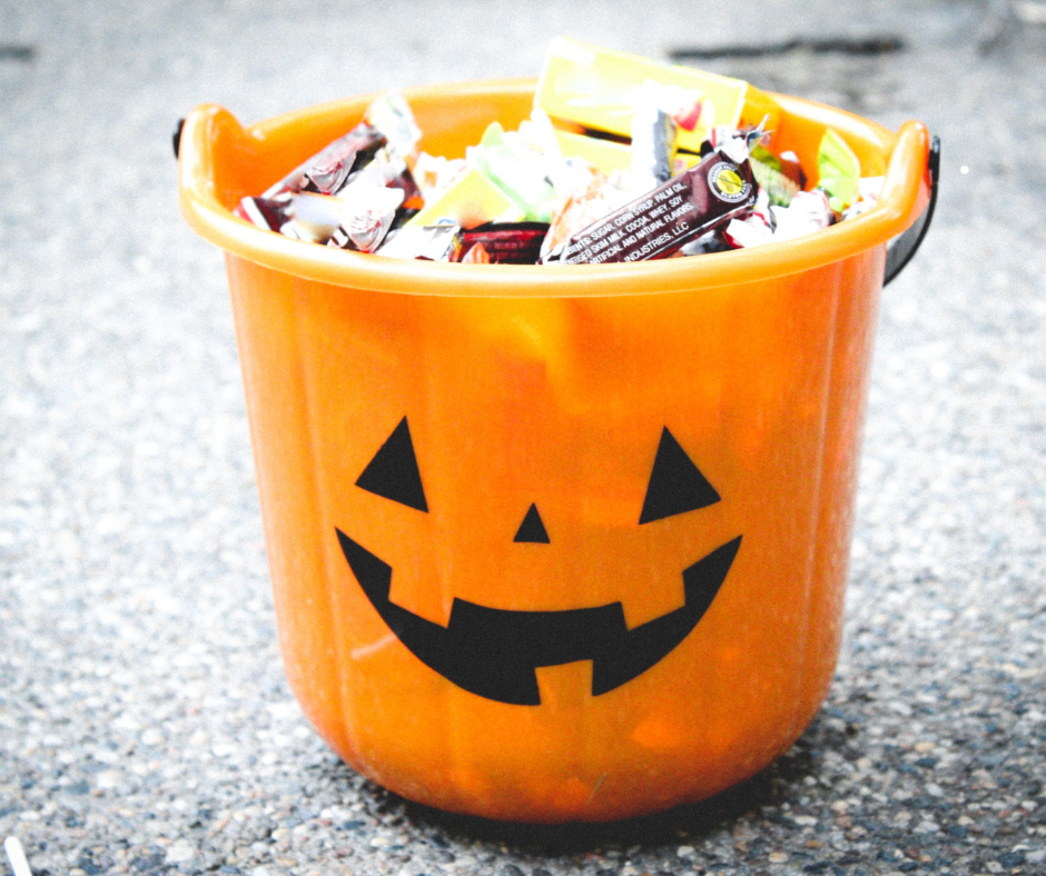 Trick or Toothache? Best and Worst Halloween Candies for Your Teeth