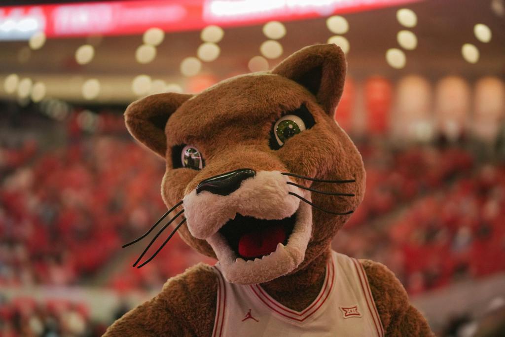 2026’s Best Cities for College Basketball Fans – WalletHub Reports